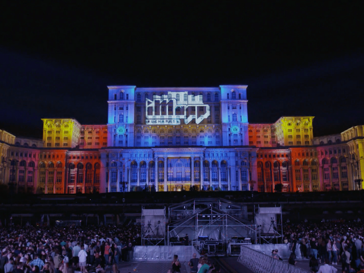 Projection Mapping and LED Walls in Experiential Branding Events