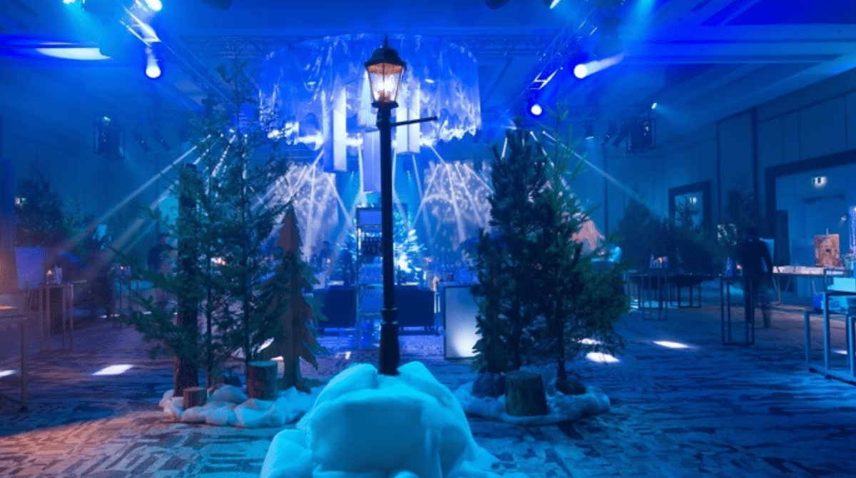 Top Trends in Corporate Event Visuals for 2024 - Go2 Productions